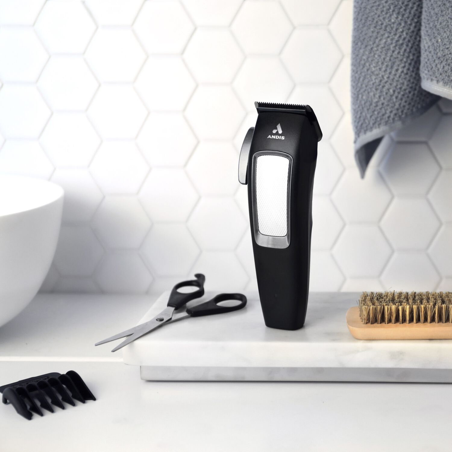 Andis inCRED Lithium-Ion Cordless Clipper Kit | Clippers & Trimmers ...